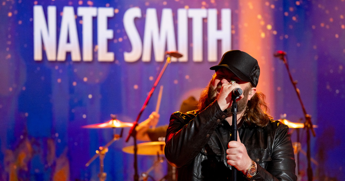 Nate Smith performs ‘World on Fire’ live on TODAY