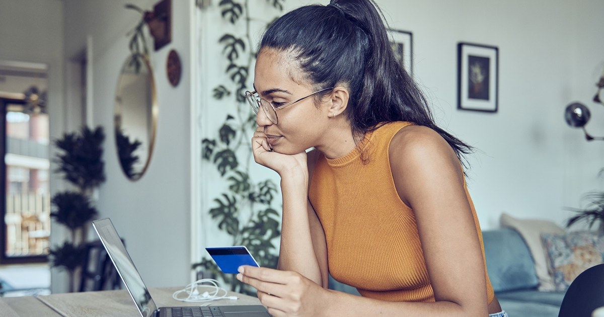 Money saving trends: No-spend challenge, cash stuffing, more