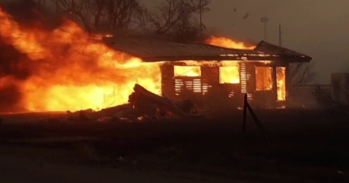 Texas wildfires force evacuations as nearly 1 million acres burn