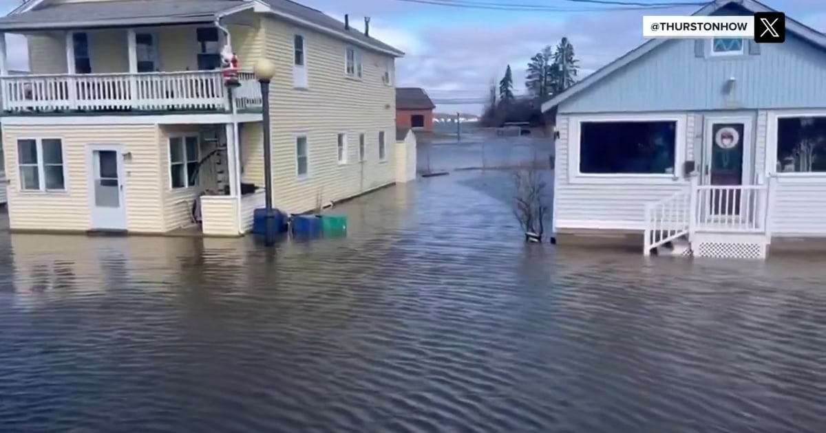 Wild weekend weather sparks heavy travel delays