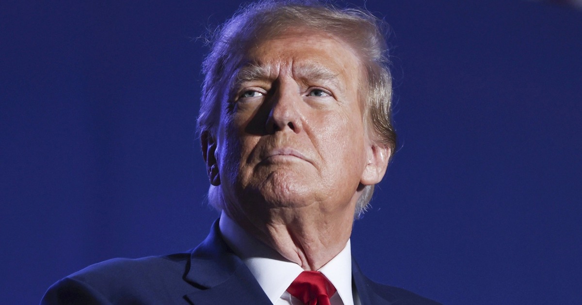 Trump’s circle concerned but not panicked over bond: sources