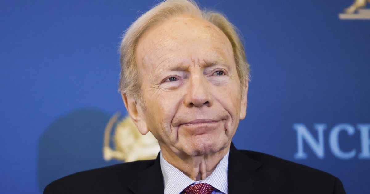 Tributes pour in for Joe Lieberman, who died at 82