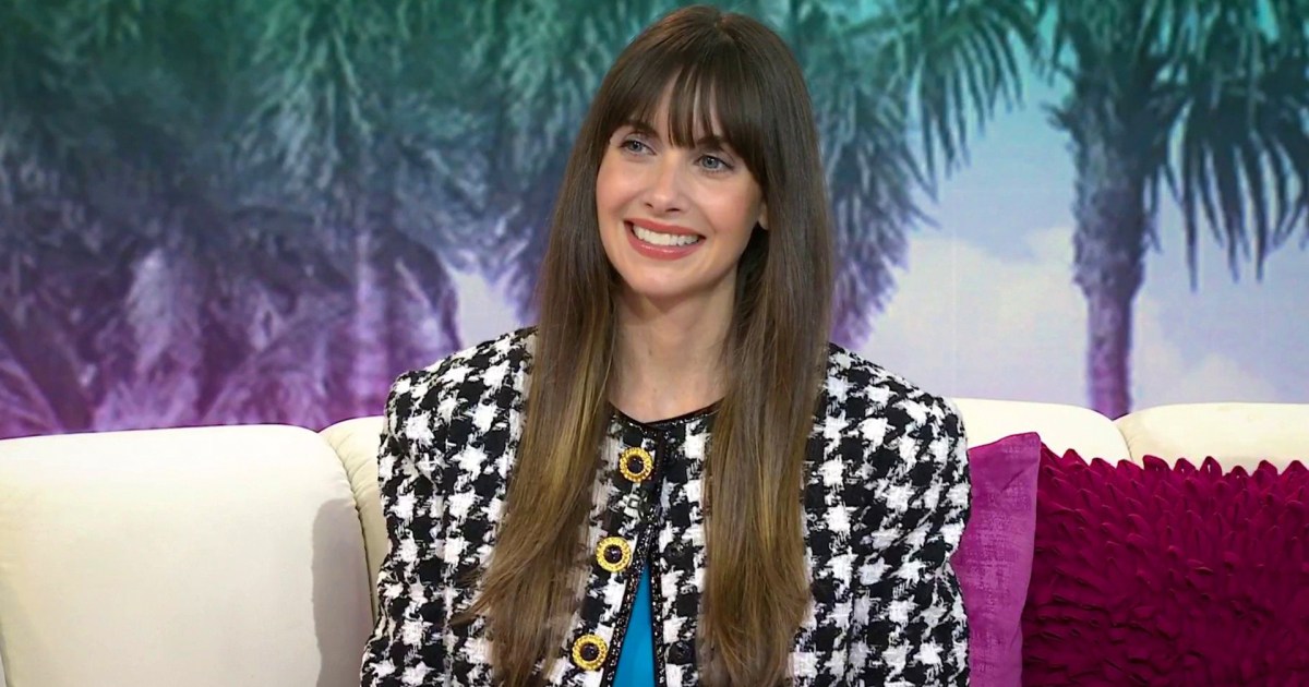 Alison Brie: I manifested Annette Bening to join 'Apples Never Fall'