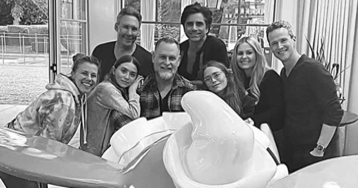 John Stamos honors Bob Saget with rare ‘Full House’ reunion pic