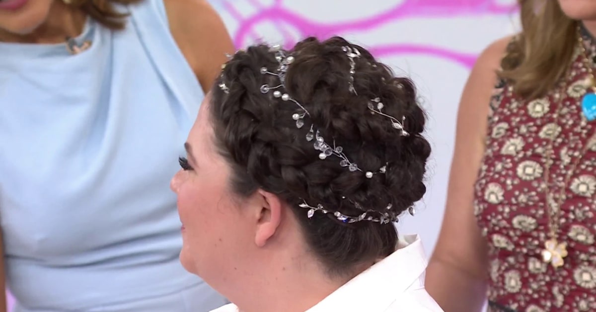 Chris Appleton shows how to get trending bridal hair for summer