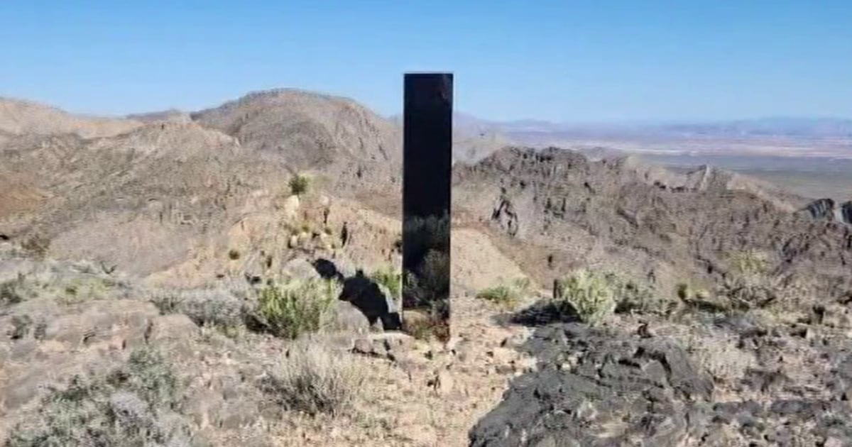 Mysterious reflective monolith appears on hiking trail in Las Vegas