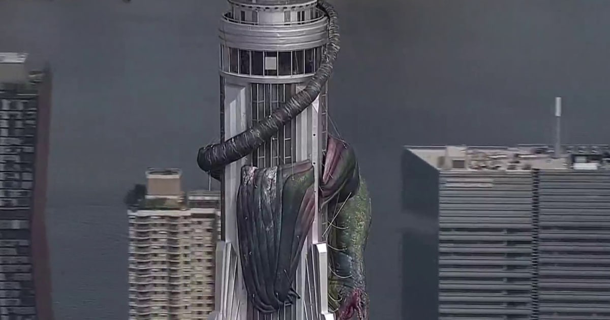 270ft dragon wraps around Empire State Building for HBO promo