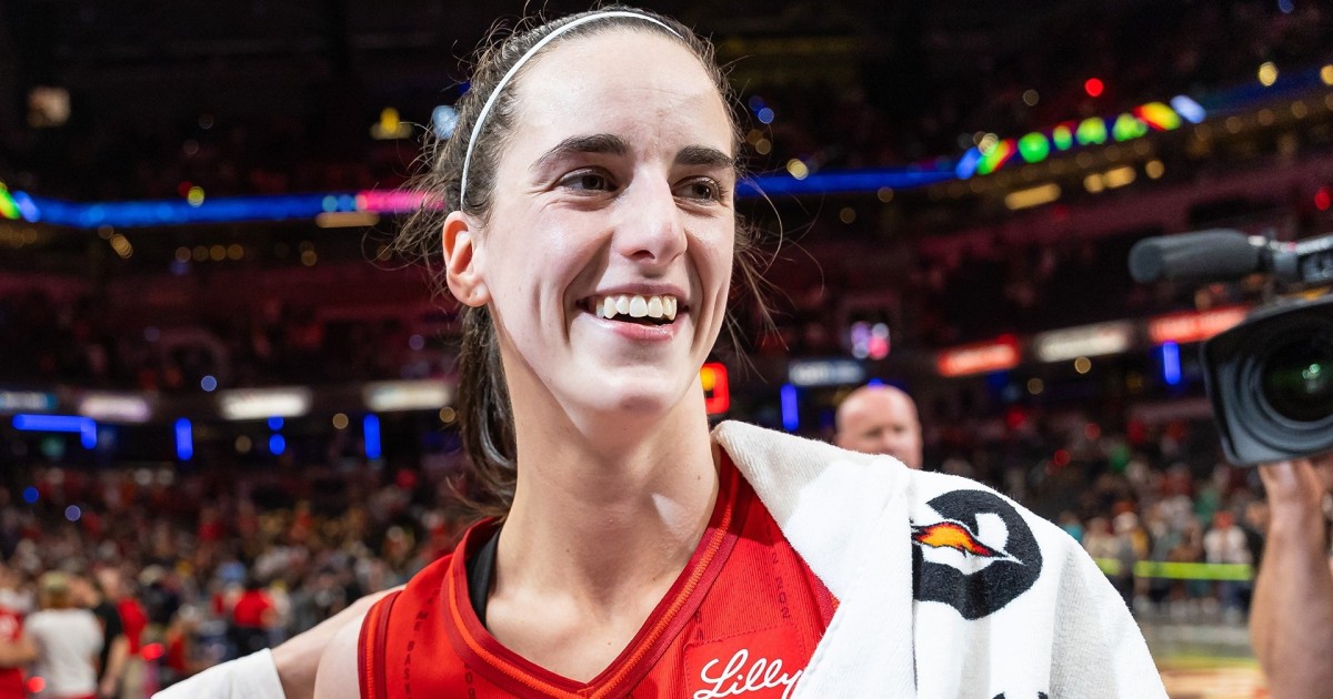 Caitlin Clark becomes 1st WNBA rookie to record triple-double