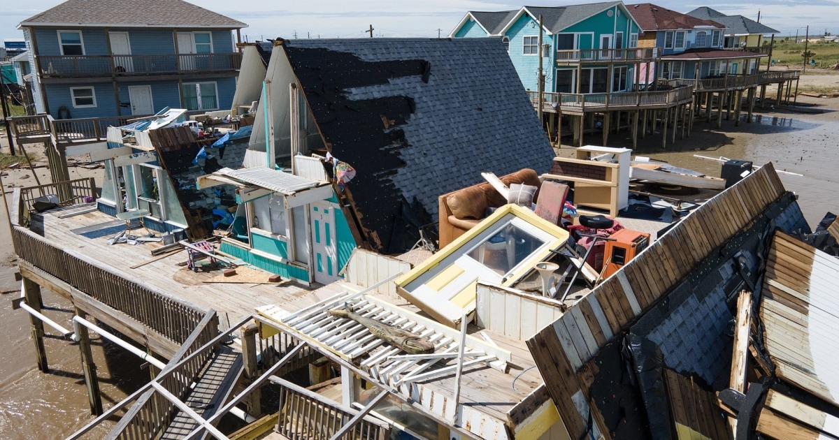 Heat to grip Texas after Hurricane Beryl leaves behind destruction