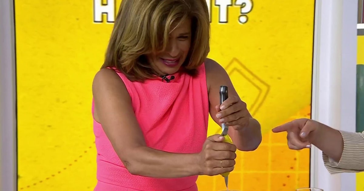 Hoda and Jenna try juicing lemons with a knife: Does it work?