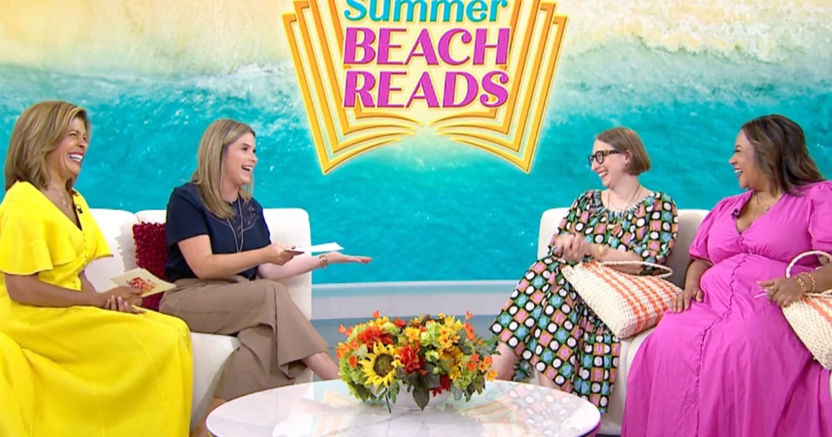 Emma Straub, Jasmine Guillory share list of summer beach reads