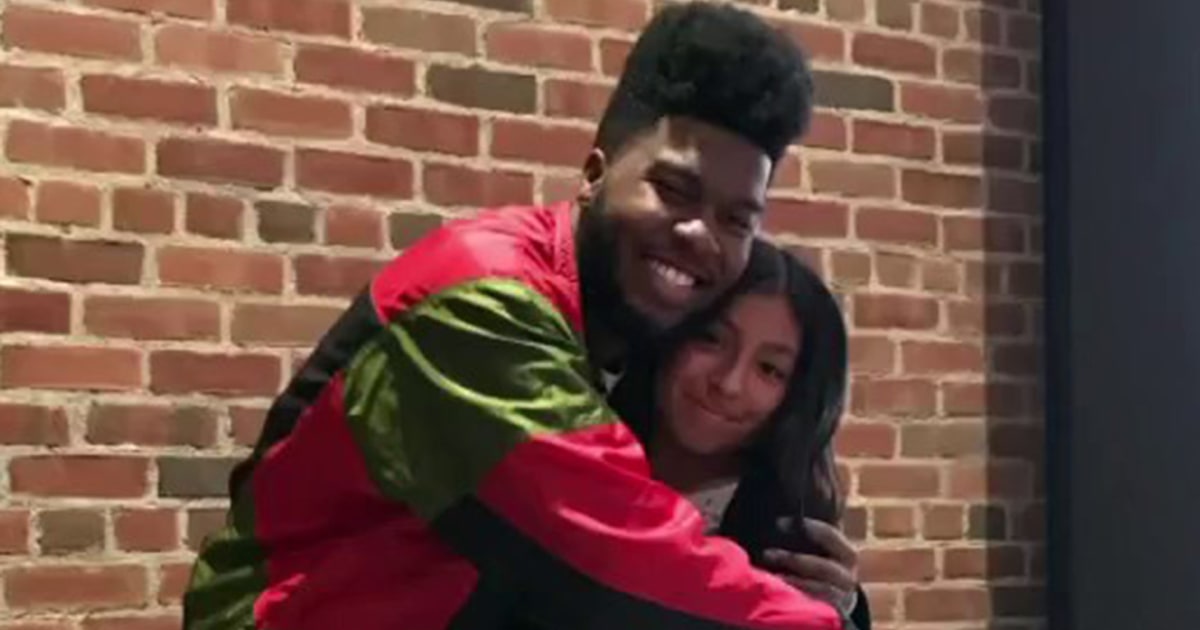 Khalid re-creates a 2017 picture with a fan on the TODAY plaza