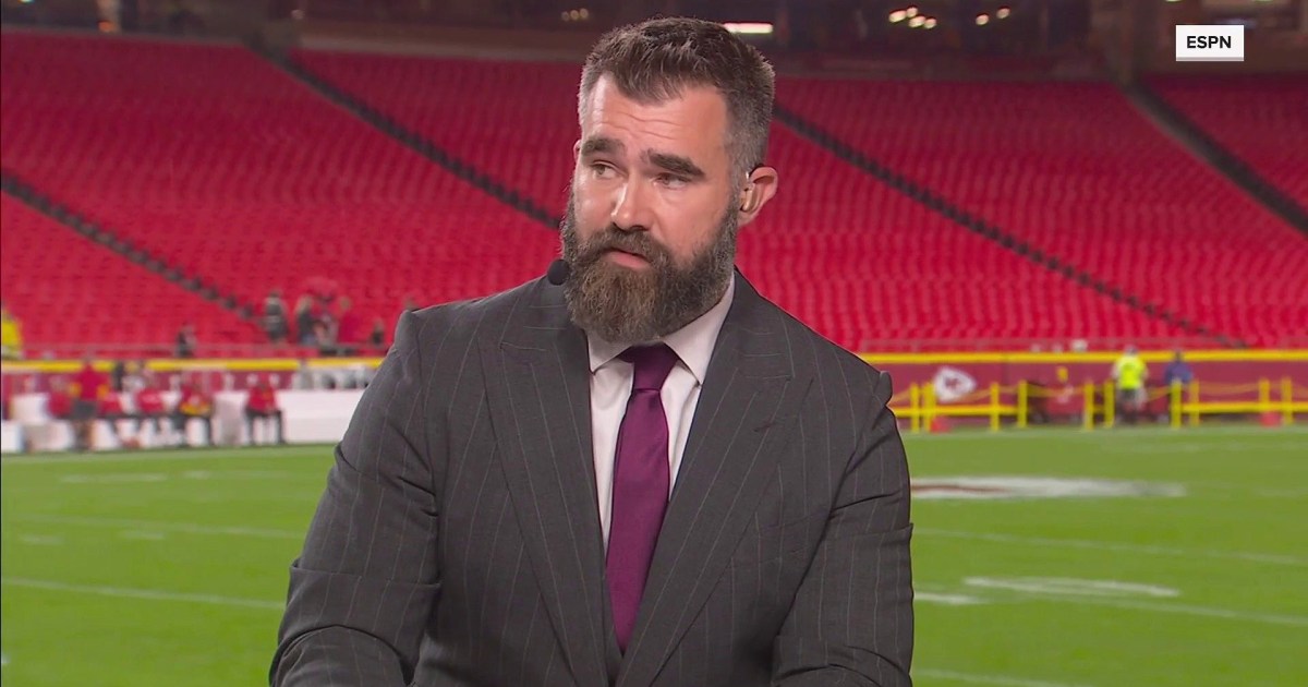 Jason Kelce apologizes for phone-smashing incident