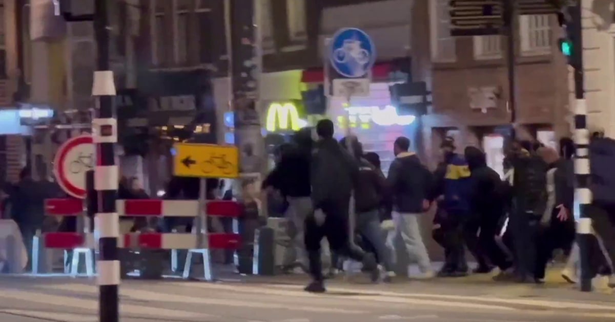 Israel evacuates citizens from Amsterdam after antisemitic attacks