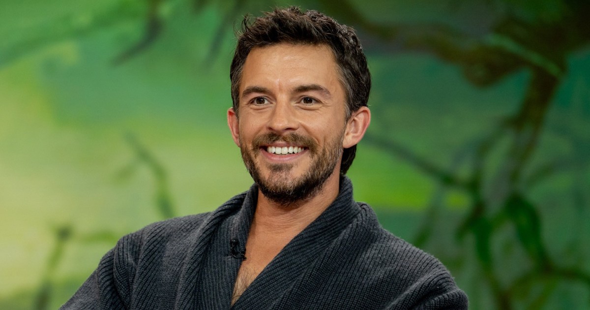 Jonathan Bailey talks ‘Wicked,’ 'Jurassic World,' more