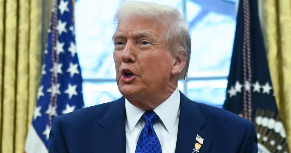 Trump And Musk's Federal Employee Buyout Plan Moves Forward