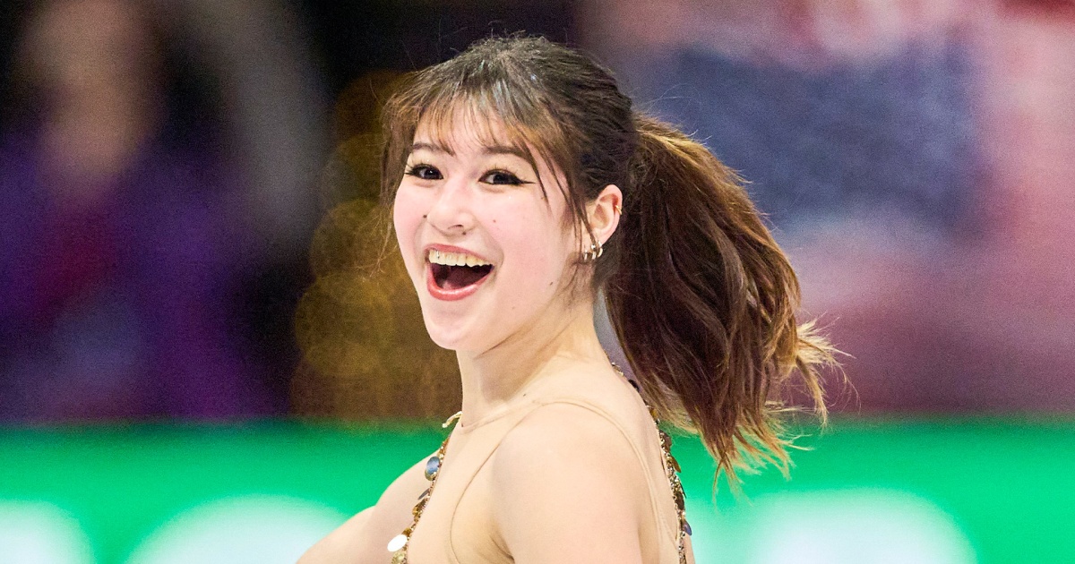 Figure skater Alysa Liu makes comeback at world championship