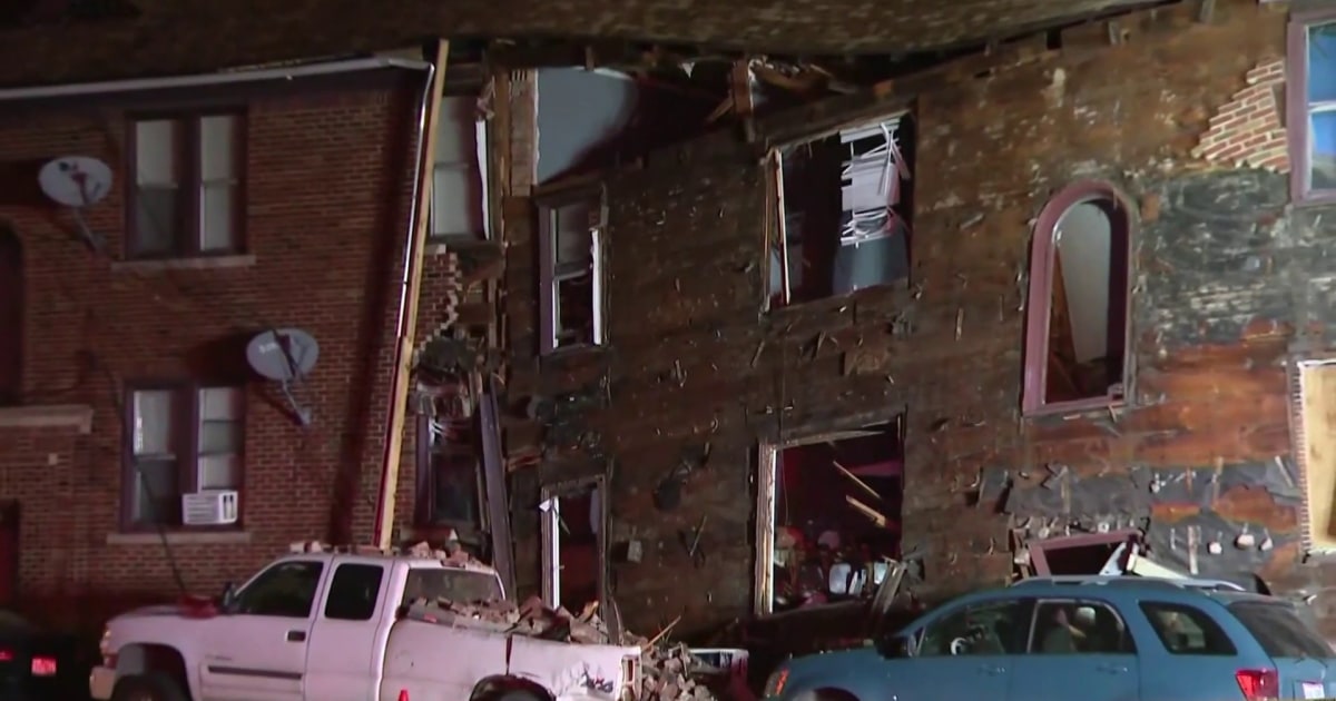 Apartment building explodes in Detroit, injuring at least 13 people