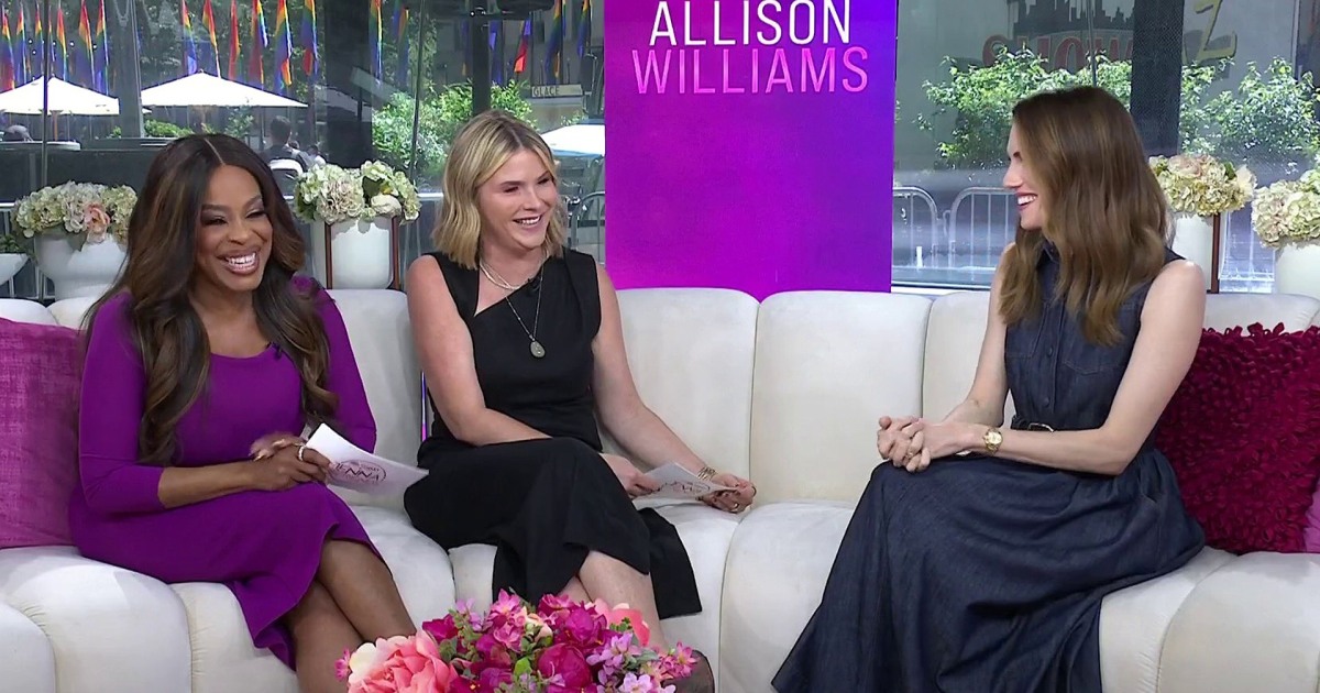 Allison Williams Talks 'Megan 2.0,' 'Girls,' 'Landlines' podcast