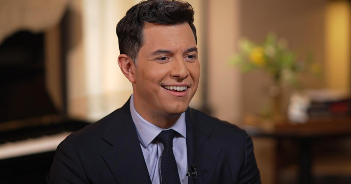 See Savannah Guthrie’s Extended Interview With Tom Llamas