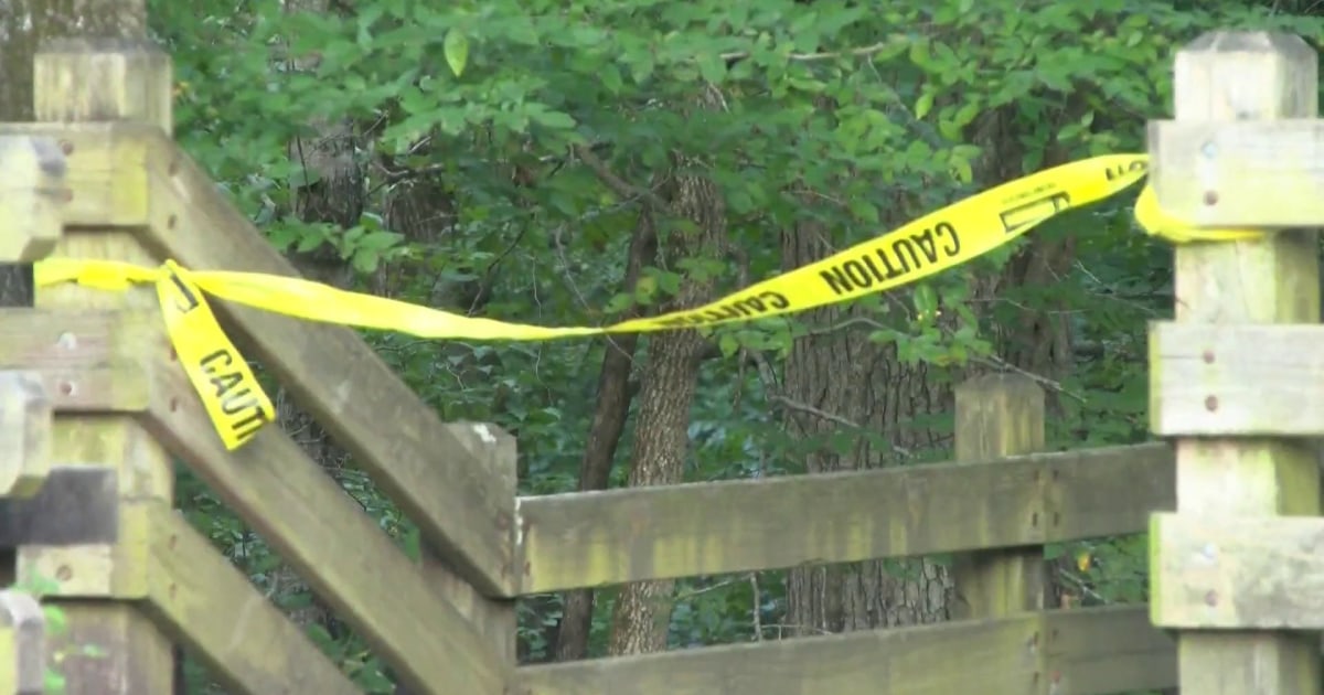 Police Look for Suspect Behind Double Murder in Arkansas
