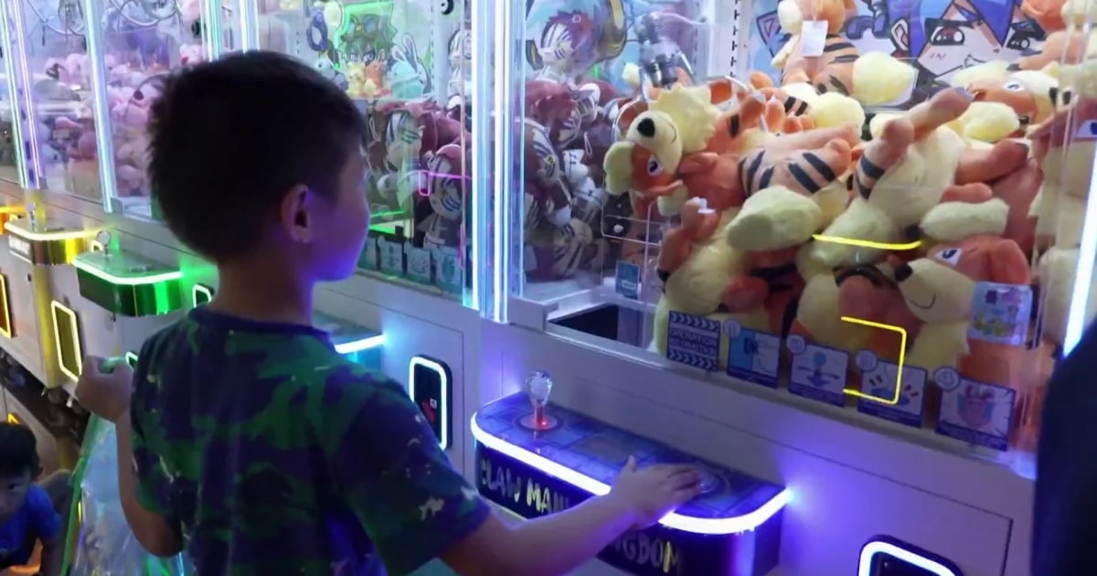 Claw Machines Make Major Comeback at Arcades Across US