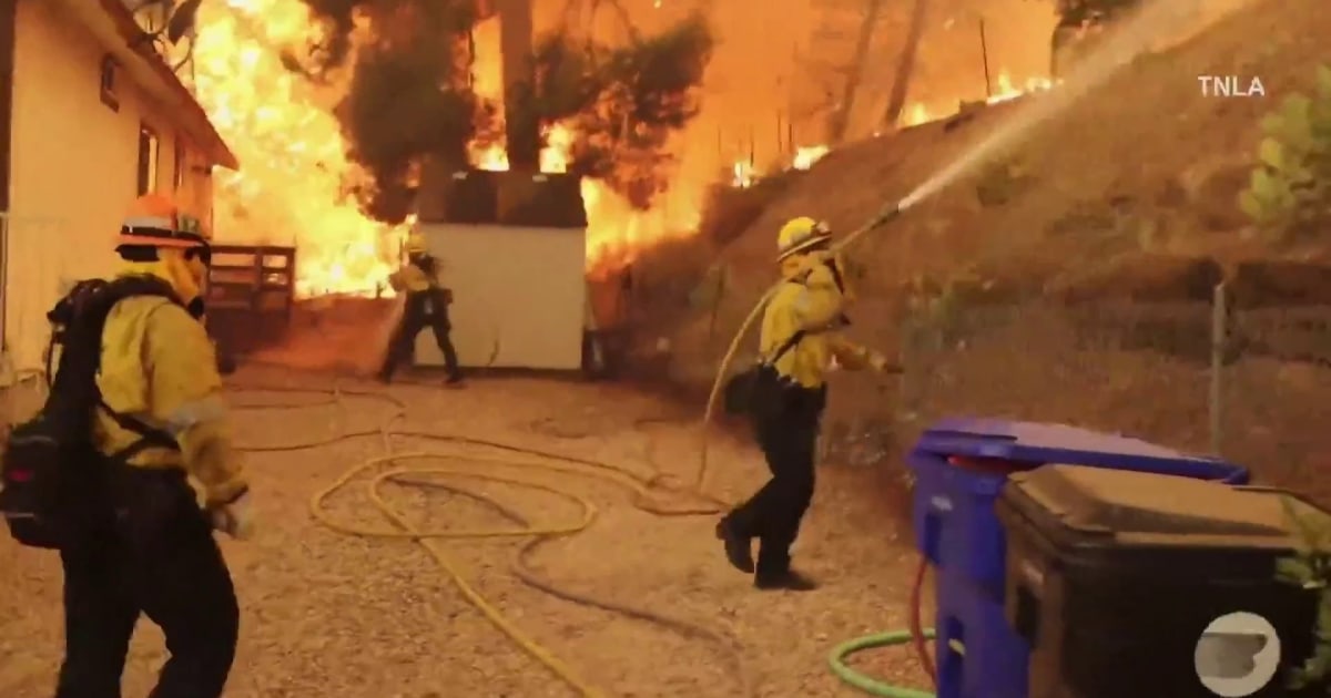 Southern California Wildfire Forces Thousands to Evacuate