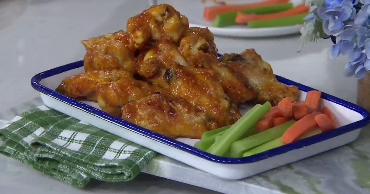 Chicken Wings With Cleveland Sauce: Get the Recipe