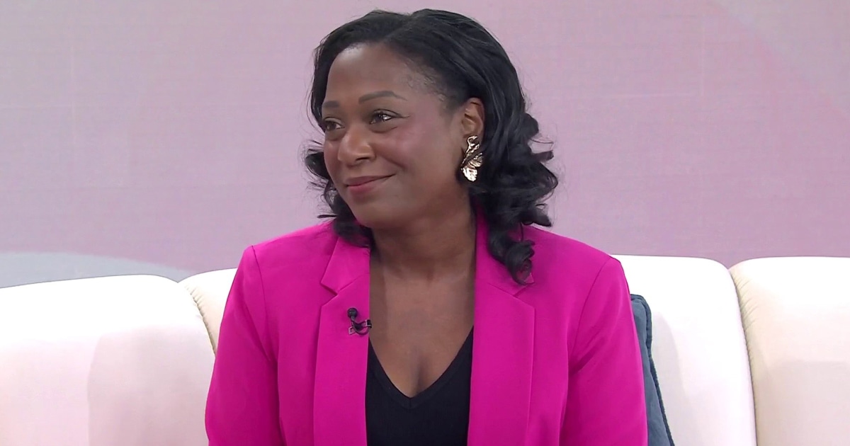Journalist Robin Davis Talks New Book, Breast Cancer Journey