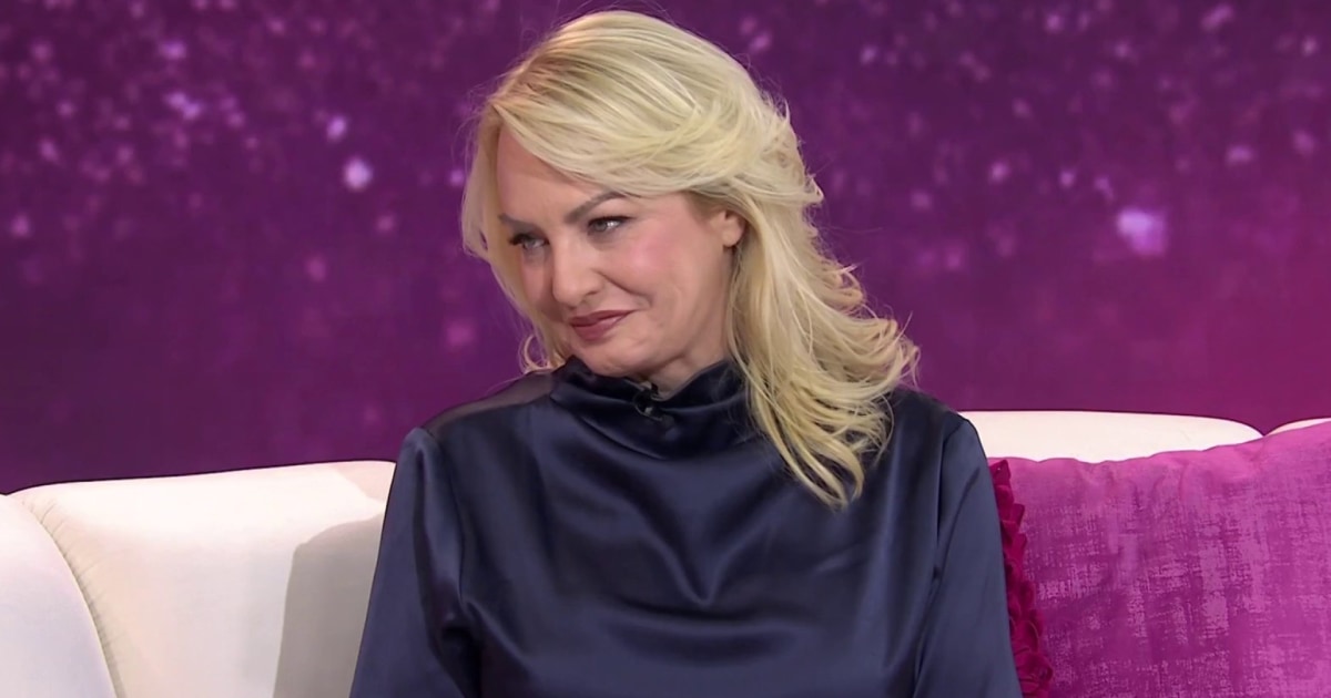 Wendi McLendon-Covey on 'St. Denis Medical' Season 2