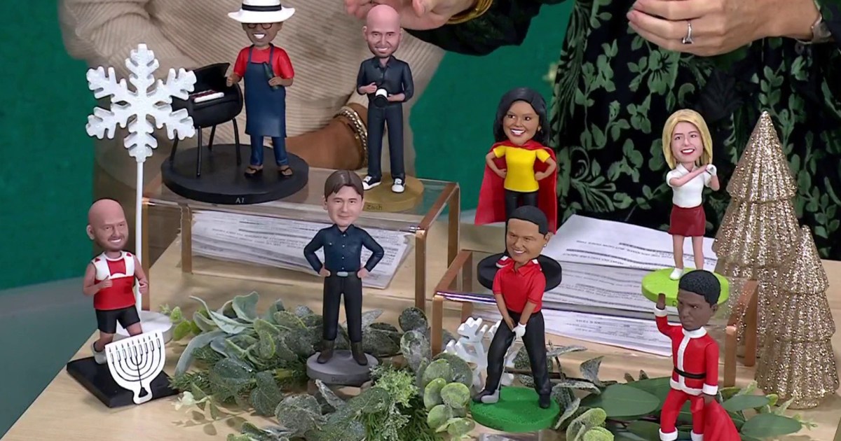 Personalized Holiday Gifts: Bobble Heads, Blankets, More
