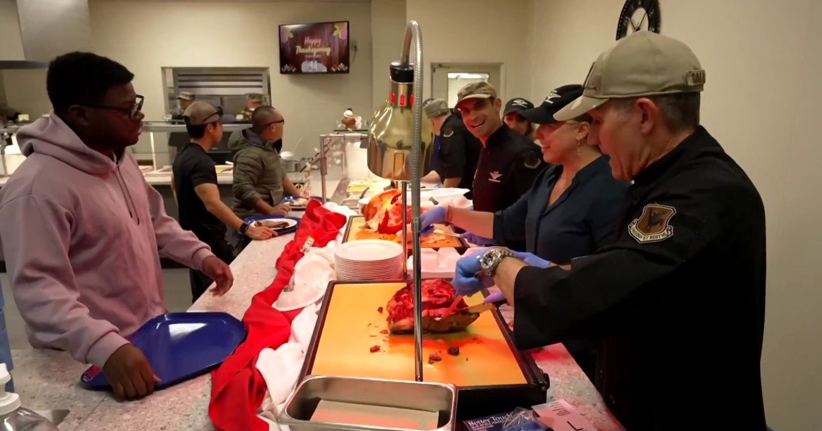 How US Service Members Are Celebrating Thanksgiving Overseas