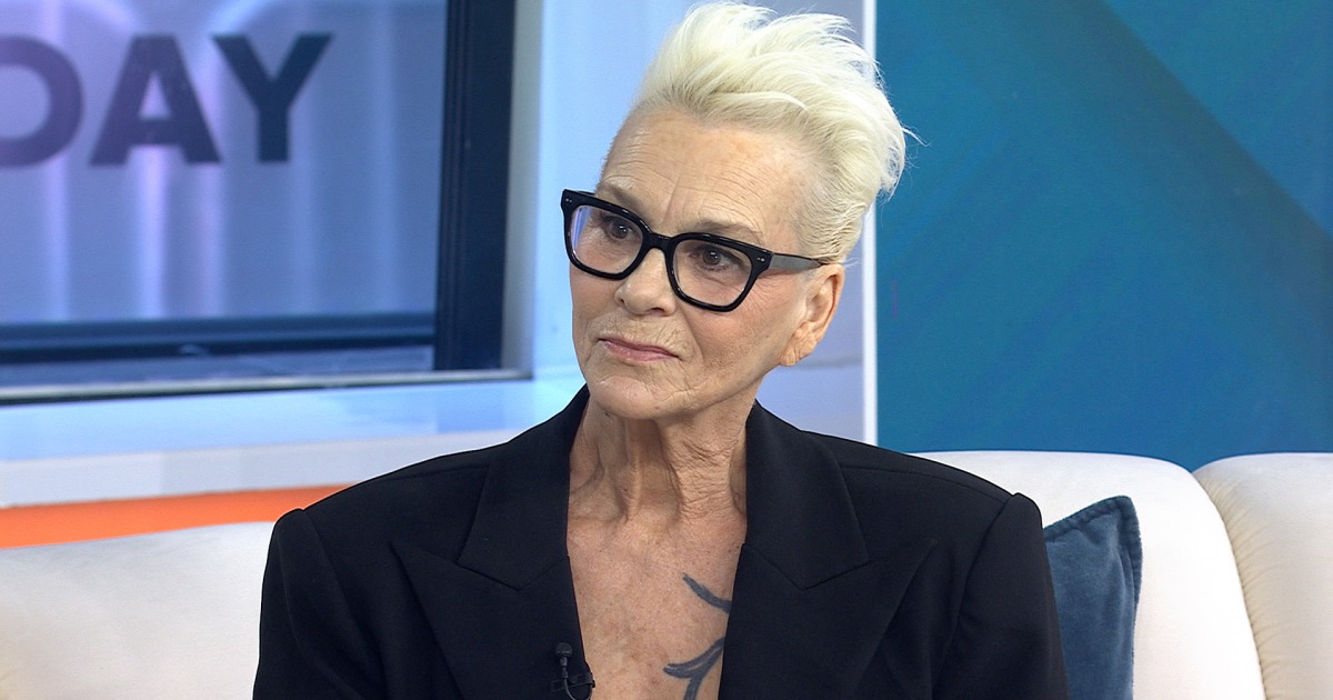 Susan Powter Talks Going From Fitness Icon to Uber Eats Driver