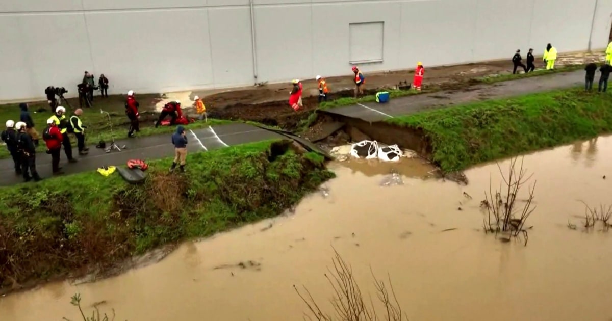 Second Levee Breach Near Seattle Prompts Flash Flood Warnings