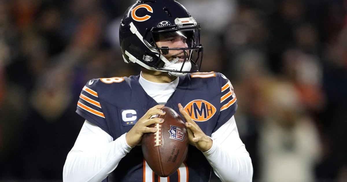 Chicago Bears Stun Green Bay Packers With Comeback Win