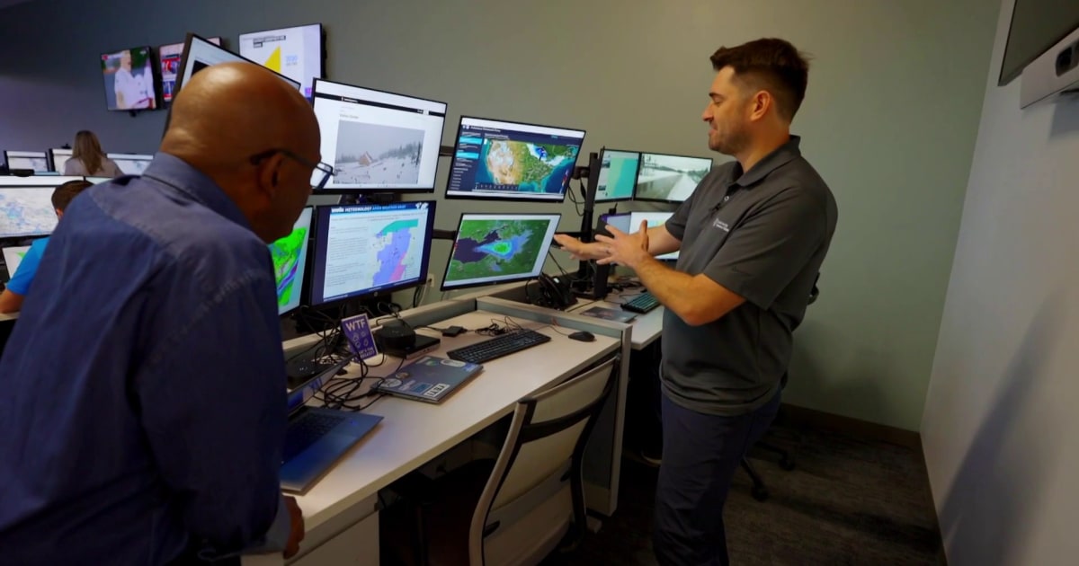 Meet the Team of Meteorologists Who Keep Amazon Moving