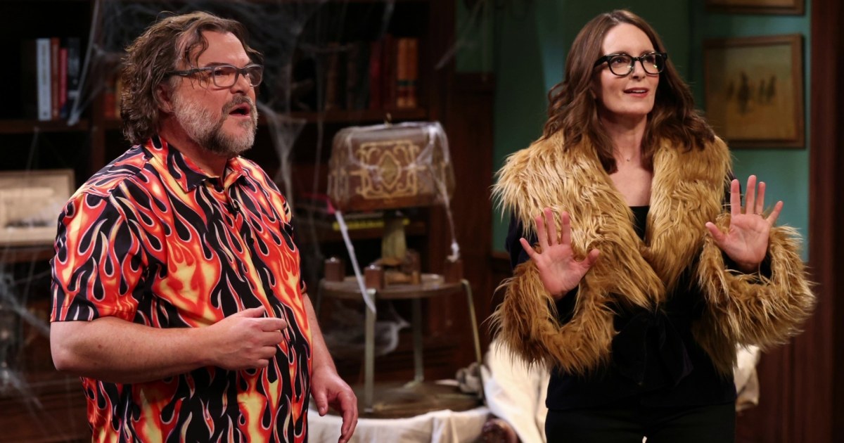 Tina Fey Helps Induct Jack Black Into 5-Timers Club on 'SNL'