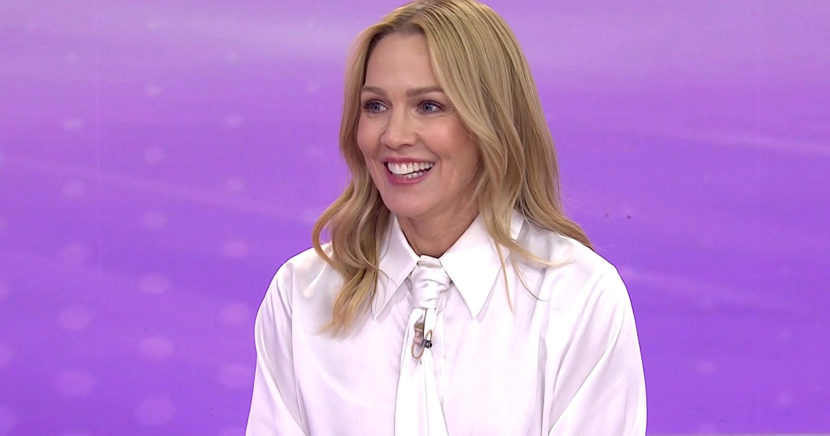 Jennie Garth Talks 'I Choose Me' Memoir, Reflects on Luke Perry