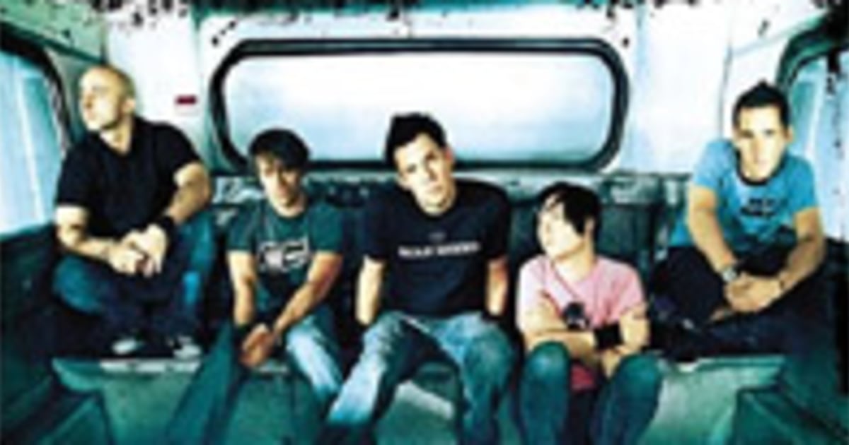 Simple Plan includes DVD with new CD