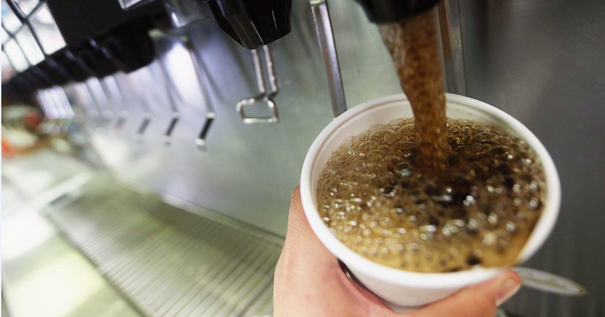 Most Americans now avoid drinking soda pop