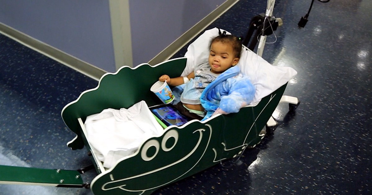 'Brady Buggy' wagons give young cancer patients rides in hospitals