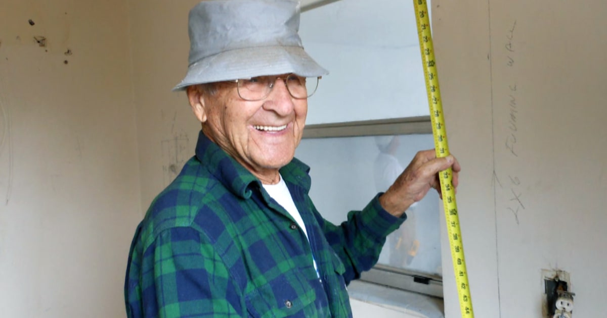 Harold Elsesser, 91, has spent 20,000 hours helping others