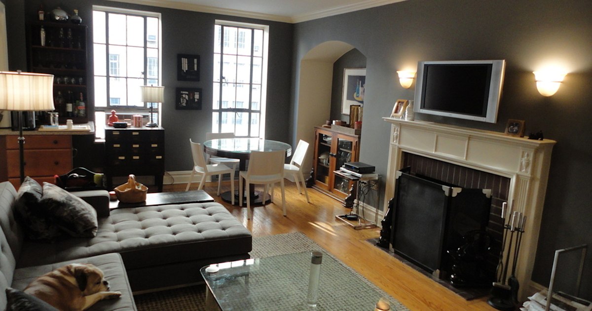 'Mad Men' star Christina Hendricks buys Manhattan condo