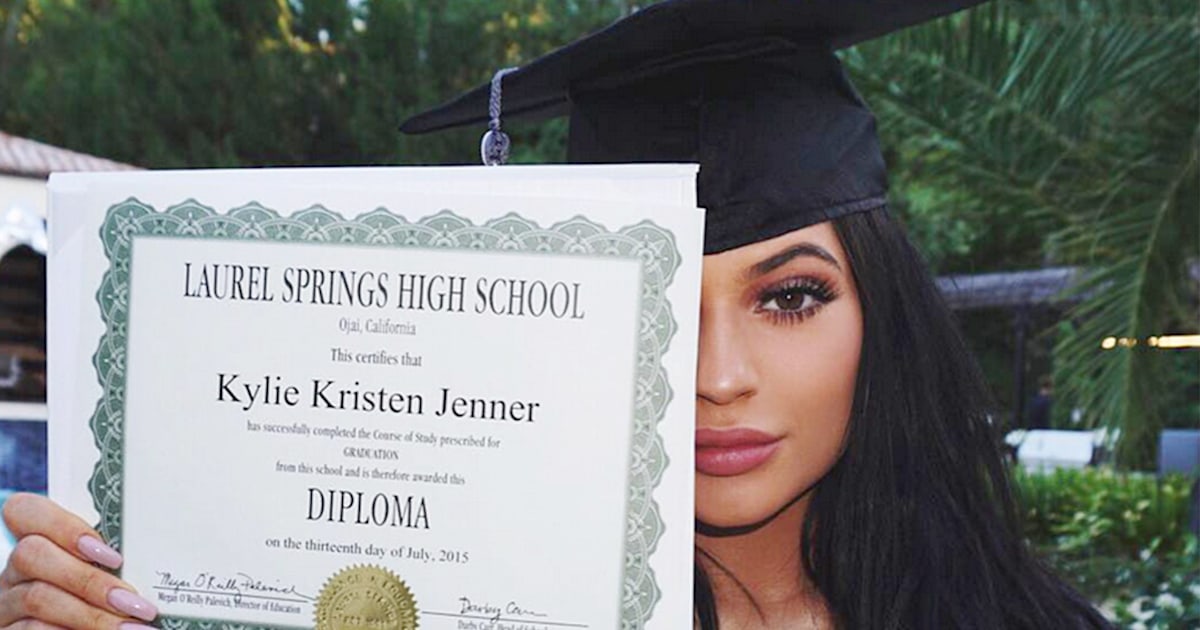 Kylie Jenner graduates from high school, Kardashians throw celeb-filled ...