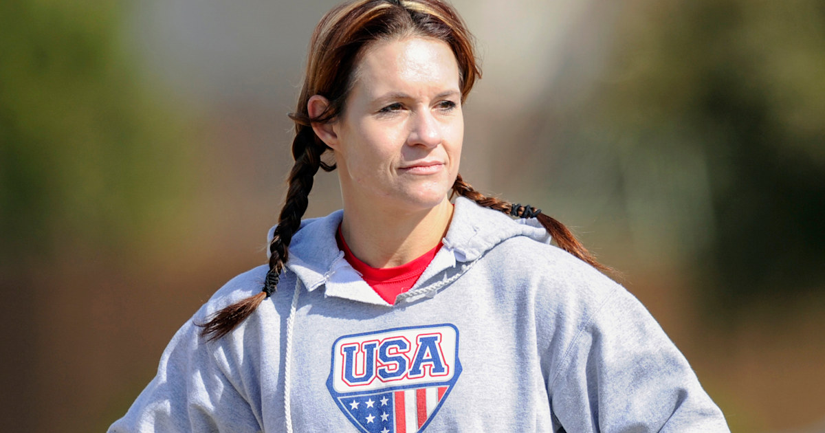 5 quotes from Jen Welter, the NFL’s first female coach, that inspire us
