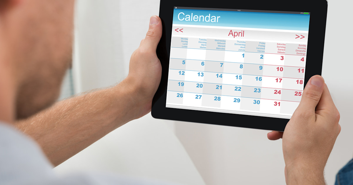 Survey reveals Americans' favorite months and days