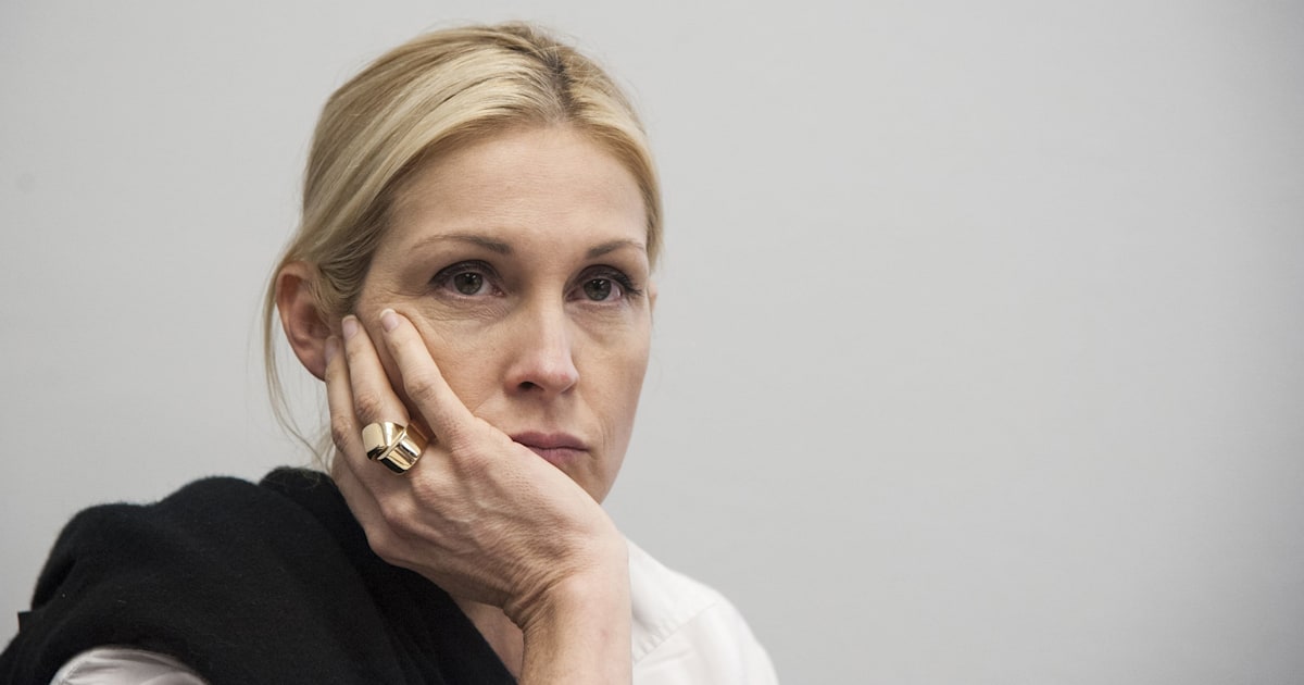 Can Kelly Rutherford persuade judge to return her kids? Legal experts ...