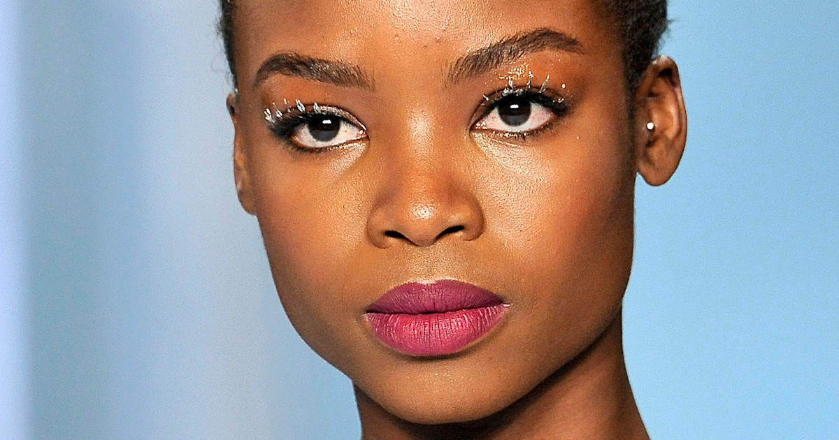 Water-droplet lashes: How to rock this runway look in real life