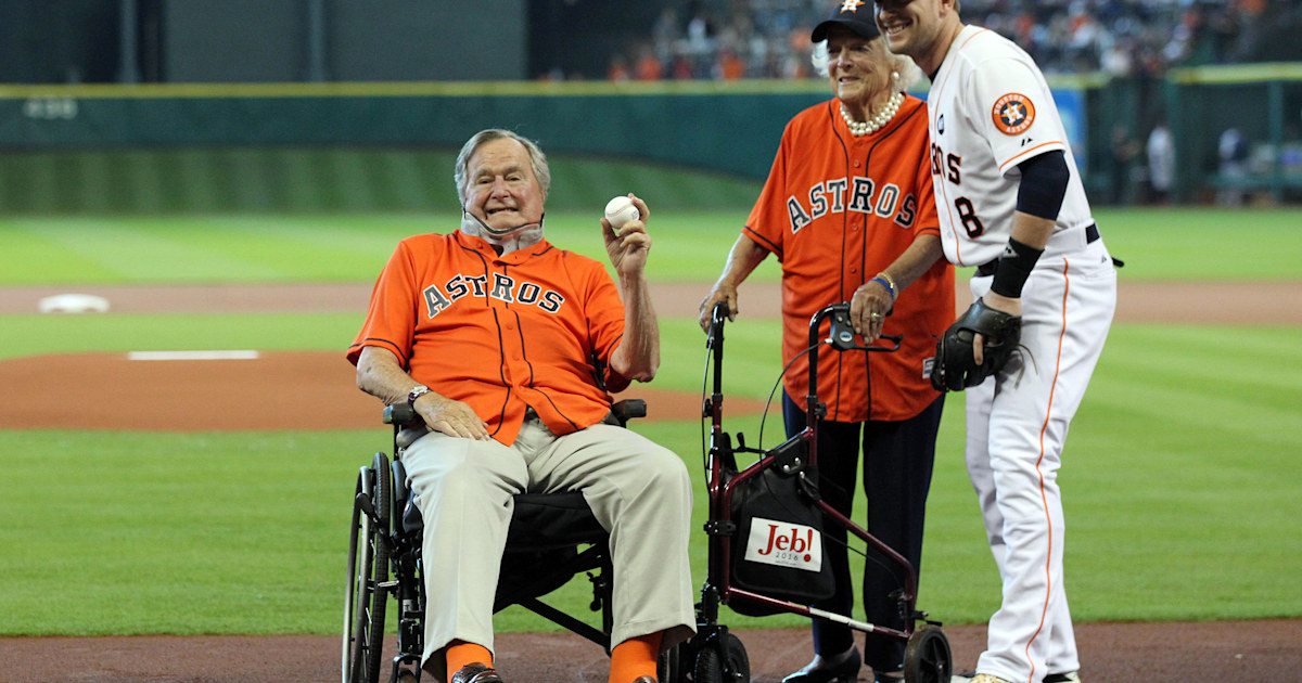 George H.W. Bush throws out first pitch at Houston Astros playoff game