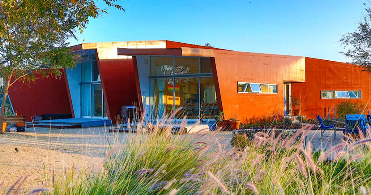 Ultra-modern home that's wrapped in rubber hits the market